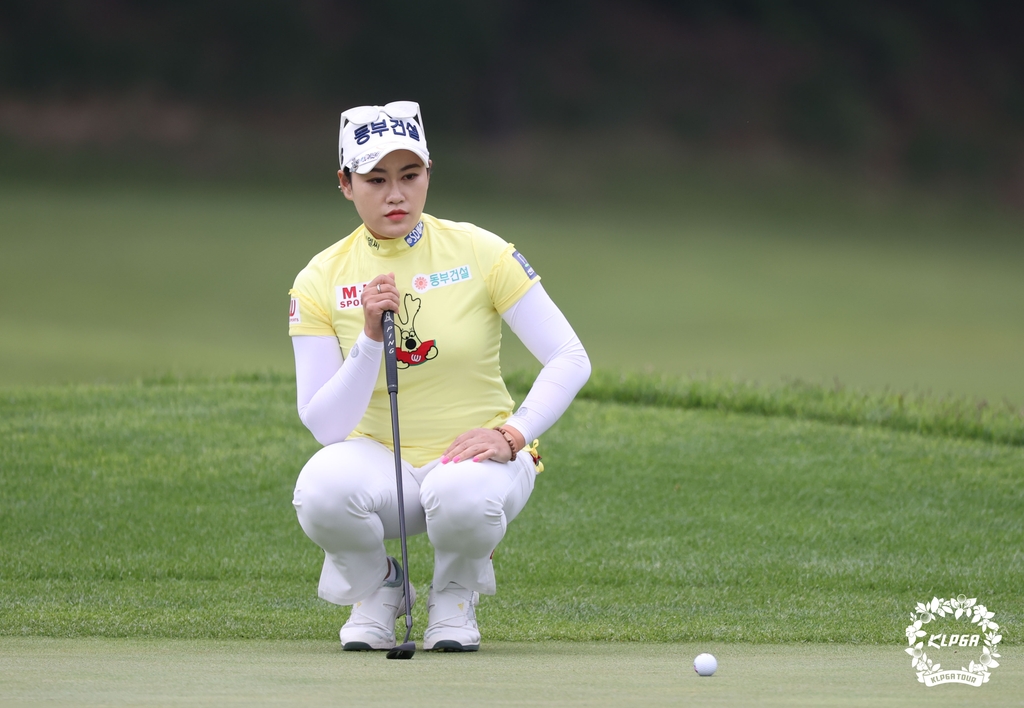 지한솔, KLPGA 투어 E1 채리티오픈 2R 선두…하민송 2위 | 연합뉴스