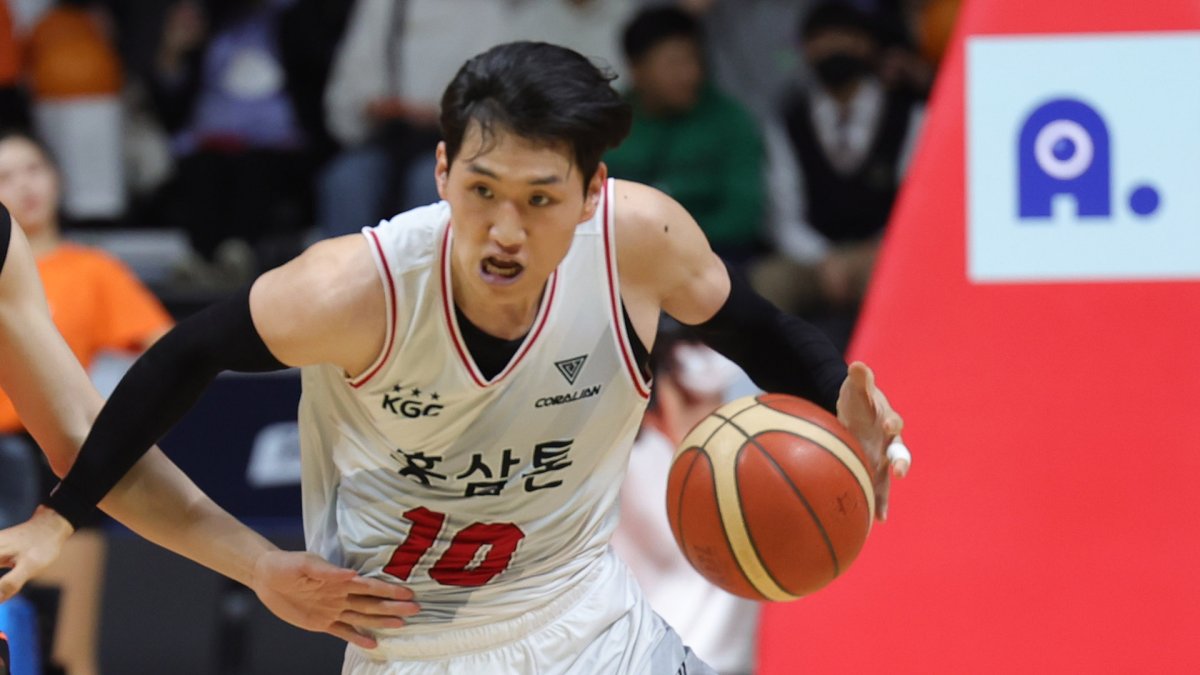 FA 문성곤, KT와 5년 7억 8,000만원 계약 | 연합뉴스