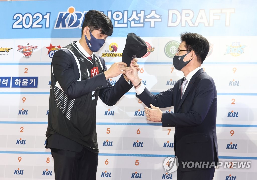 2021 KBL 신인 드래프트 2순위는 하윤기 | 연합뉴스