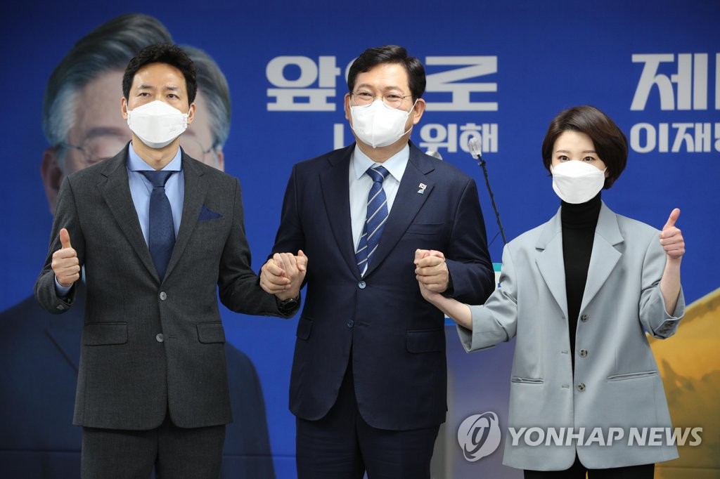 민주, JTBC 이정헌·YTN 안귀령 앵커 영입 | 연합뉴스