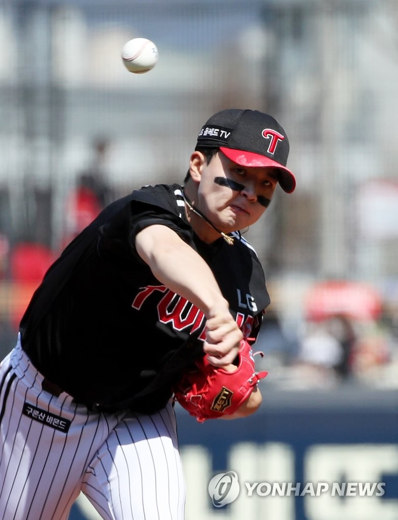 Baseball: LG Twins vs. Kia Tigers | Yonhap News Agency