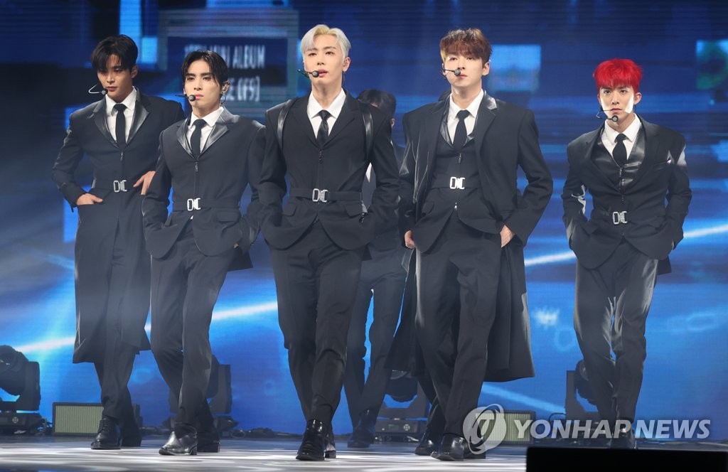 SF9, 12번째 미니앨범 'THE PIECE OF9' 발매 | 연합뉴스