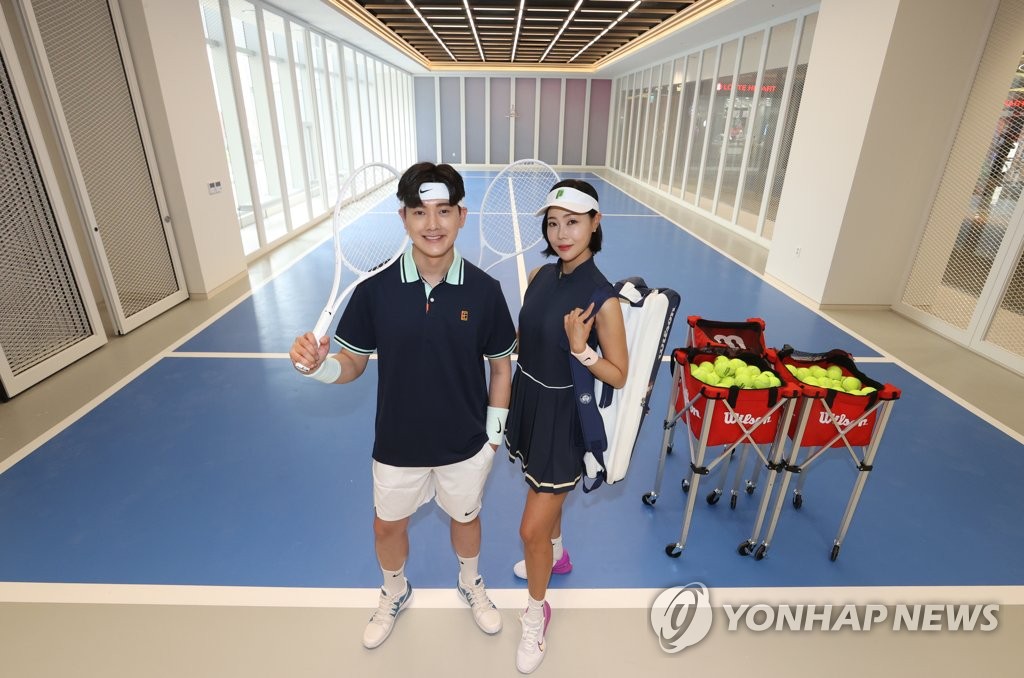 롯데백화점, 체험형 테니스 매장 '테니스메트로' 오픈 | 연합뉴스