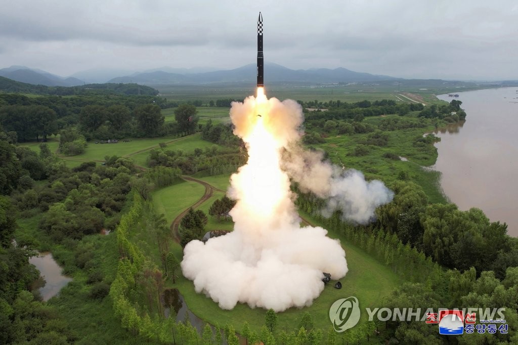 北朝鮮 ICBM「火星18」試射と発表 | 聯合ニュース