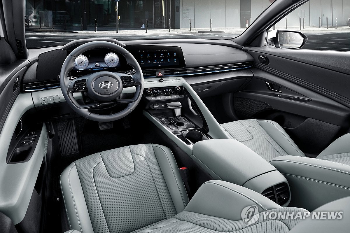 Commercialisation de la Hyundai Avante 2025 offrant une meilleure utilisation de l'espace ...